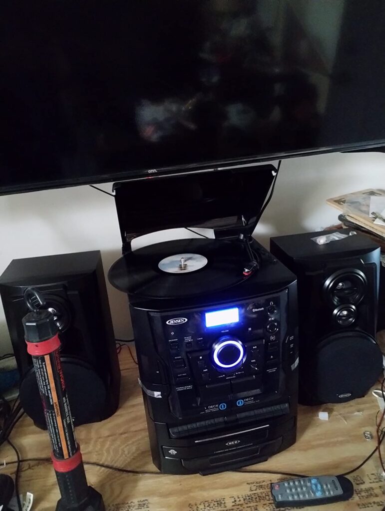 Best All-in-One Stereo Systems with Turntables 2025: Reviews